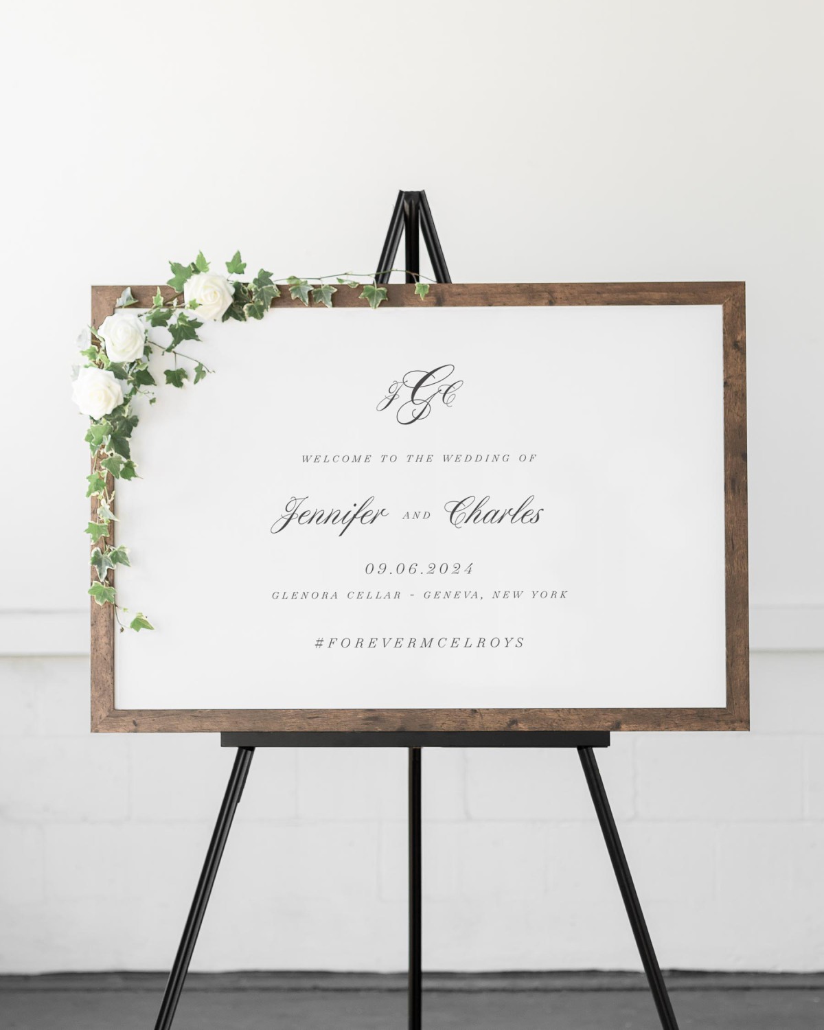 Jennifer Welcome Signs | Shine Wedding Invitations